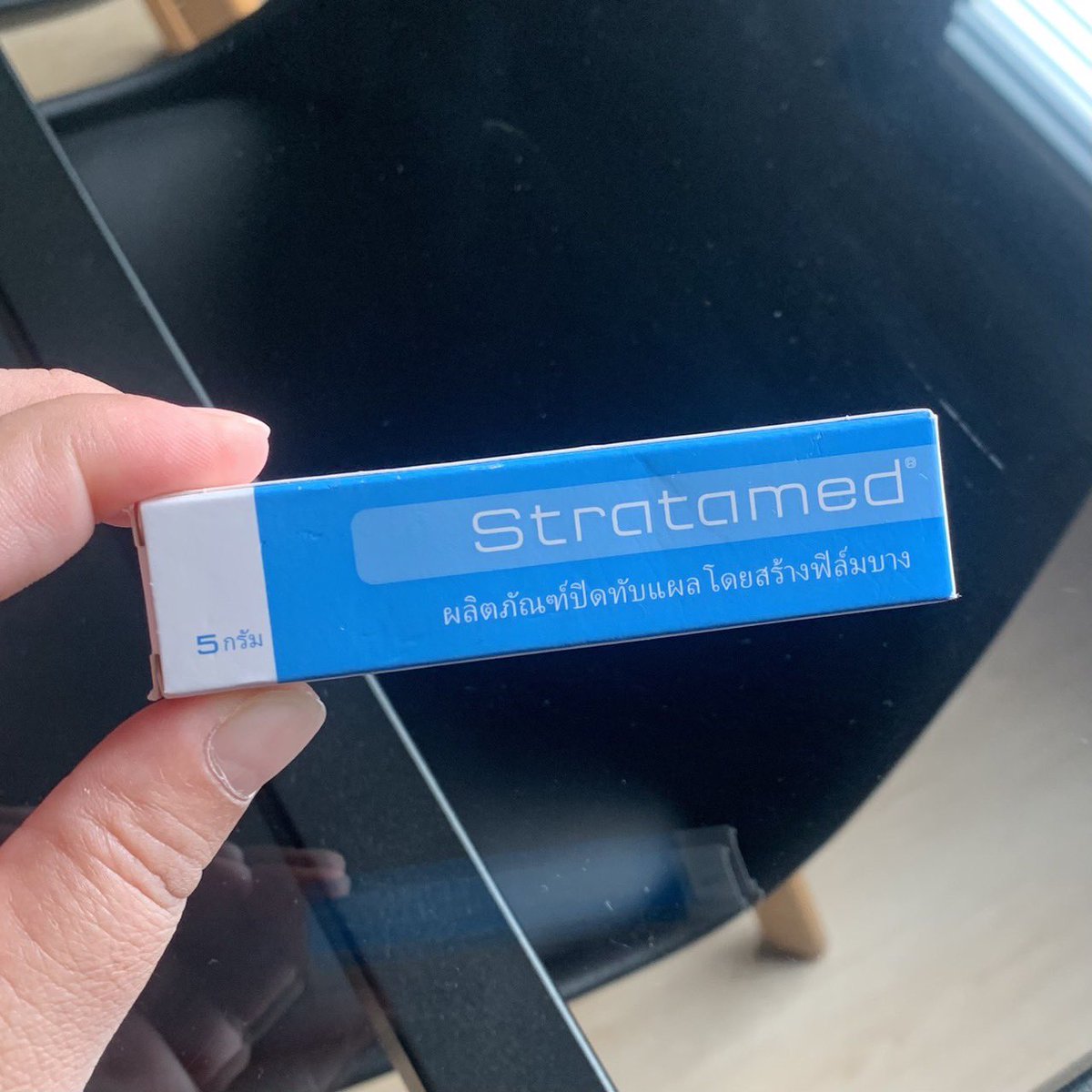อีเปีย on Twitter: "Stratamed ซิลิโคนเจลทาแผล ใช้ทาแผลสด เค้าจะเป็นฟิล์มบางๆ เคลือบแผลช่วยให้แผล ...