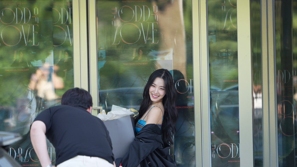 4K Girls Generation on Twitter: "230604 태연콘서트 막공 관람 티파니 프리뷰2.."