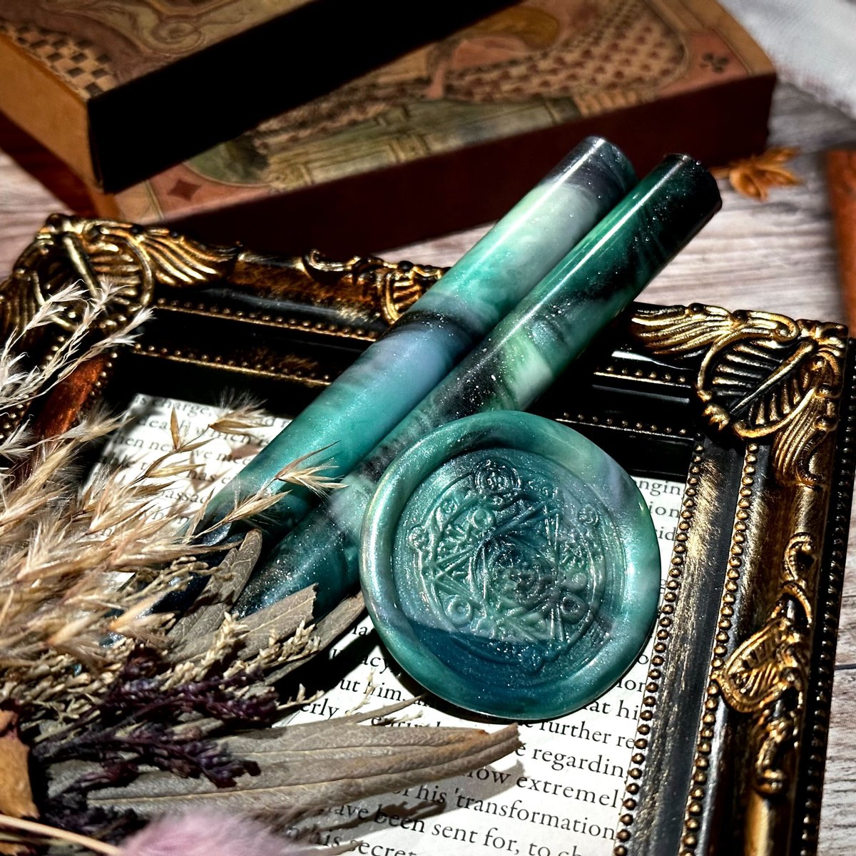 CrystalAglaia【通販部】 on Twitter: "ふしぎの国へと繋ぐ魔法… アトリ エで人気の#シーリングワックス THE CLASSIC WAX SERIES “混色のアリス ...