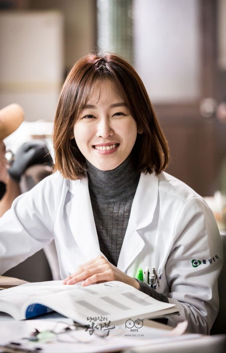 K-Drama Menfess on Twitter: "•kdm• 🔥 Dr. Romantic 1 Sender greget bgt sm dr. Yun, dia tuh ...