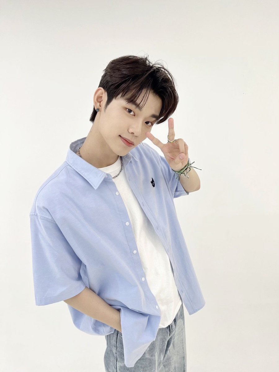 َ🫧 On Twitter Hes So Facking Pretty…