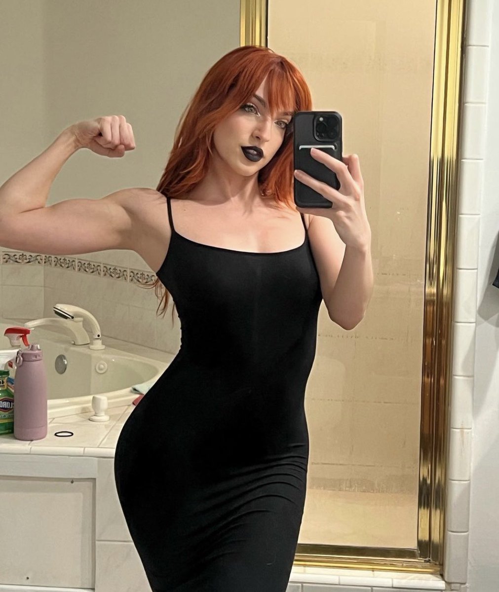 Harper Hightower on Twitter: "#SeductiveSunday LBD edition."