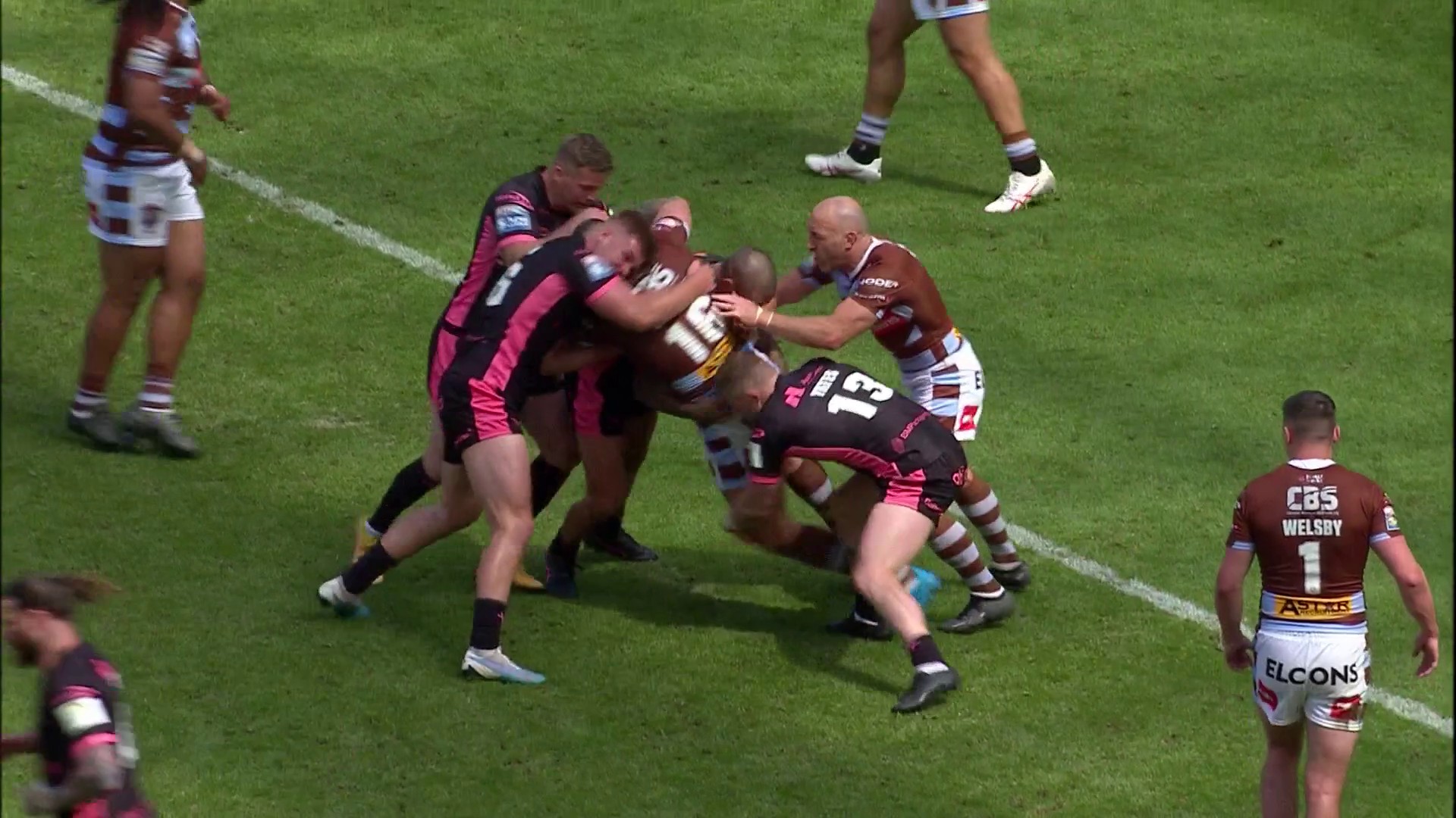 Rugby Hits Wallpaper