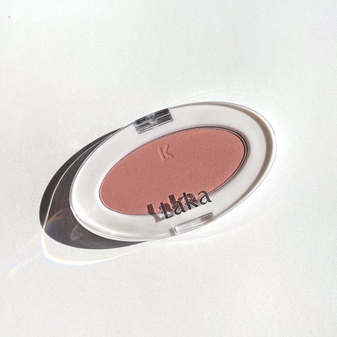 รีวิวเฉยๆ on Twitter: "บลัช Laka สี 705 สวยโค้ตต! ส้มอมชมพูตุ่นๆนมๆ ลงบนแก้มโคตรสวย แก้มละมุนมา ...