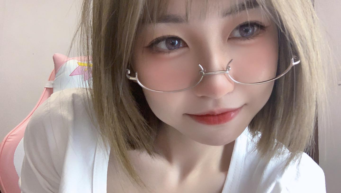 程女士chengyoooo（主页置顶） on Twitter: "程女士1v3 海外视频 程yooooo -全集 #654 https://t.co/KW8iXh4YFd" / Twitter