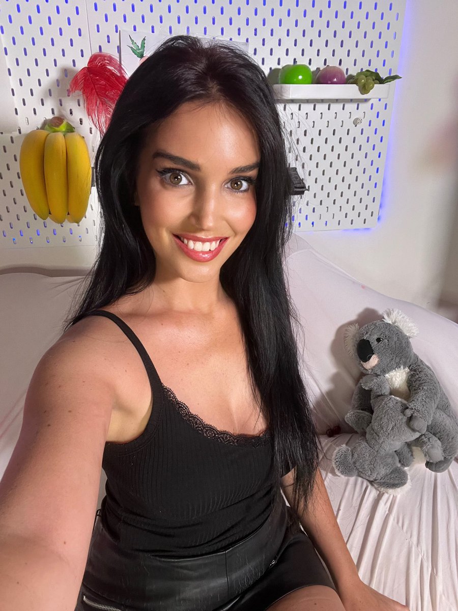 Animatrices & Célébrités 🇫🇷 on Twitter: "RT @PriscillaLiaud: C’est parti 🔥 http://Twitch.tv ...