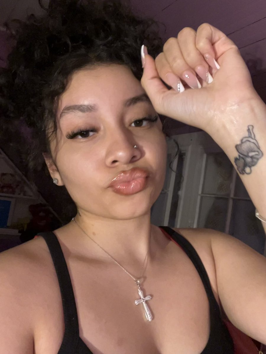 Maya on Twitter: "wyd"