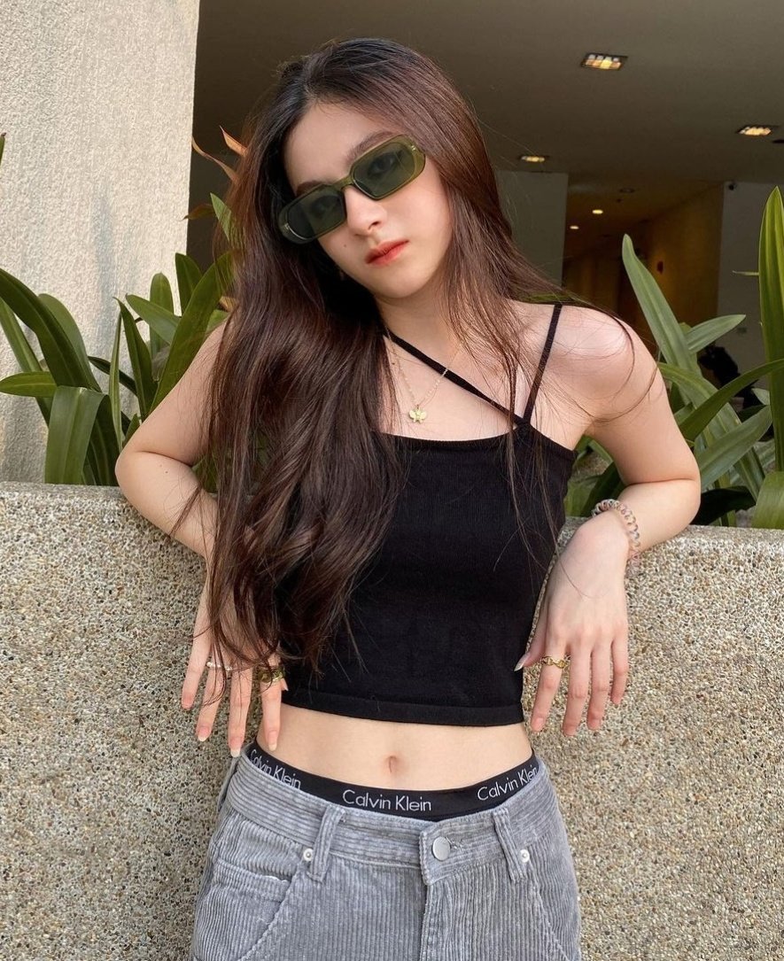 minzu♡ on Twitter: "THE FACE THE BODY"