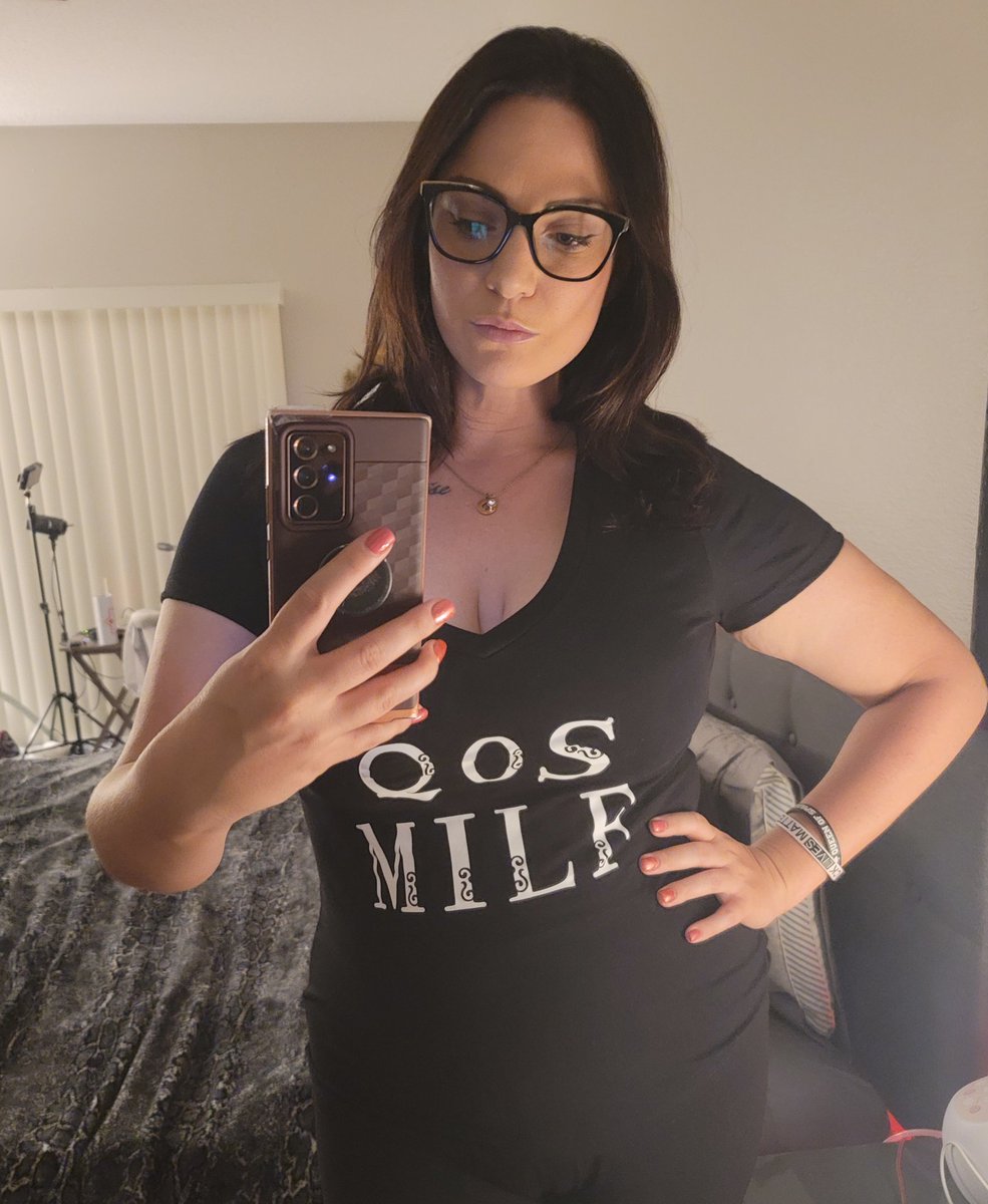 Elite QOS Goddess on Twitter: "🐍 Which top should I wear today? ♠️ ️ @QoSnaughty"