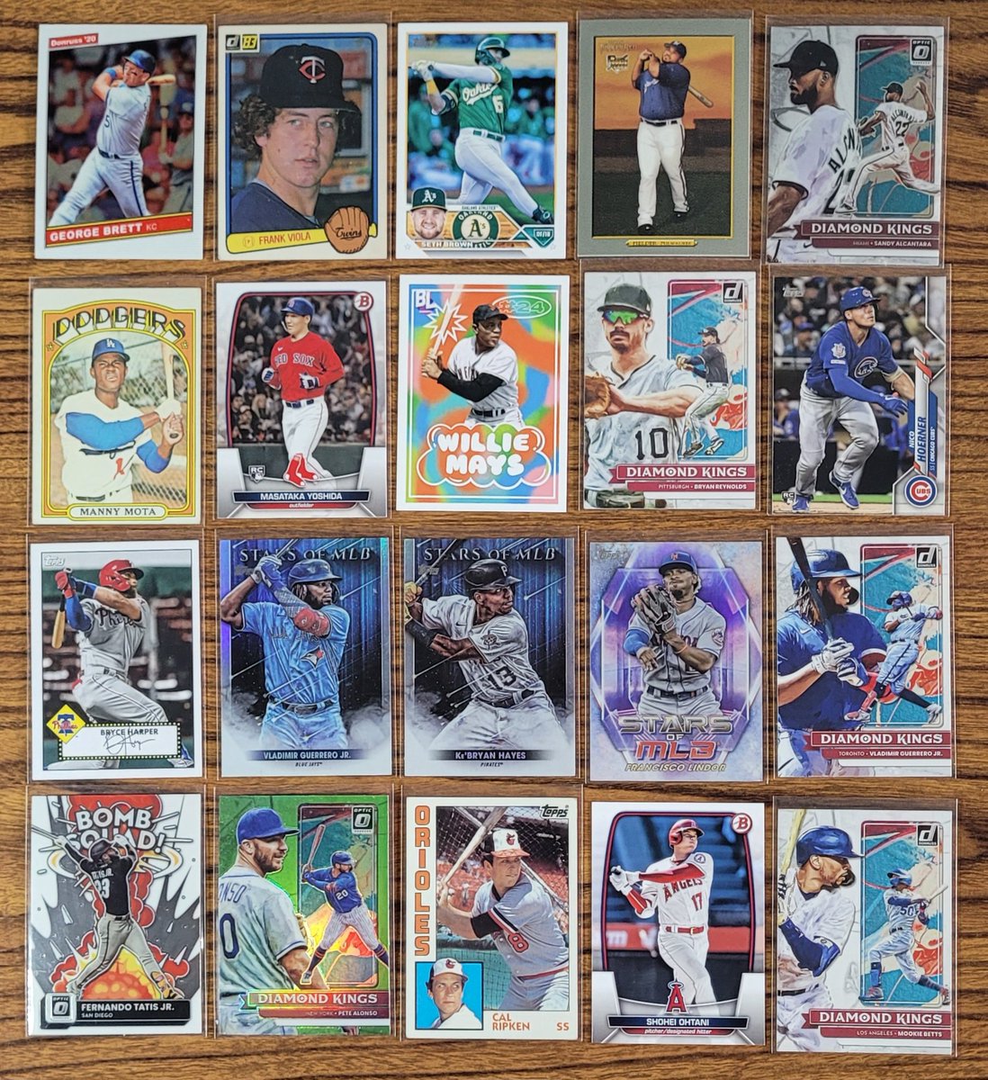 CTBCards on Twitter: "51 card lot of shiny baseball $15 shipped Stack until tomorrow. Spend $50 ...