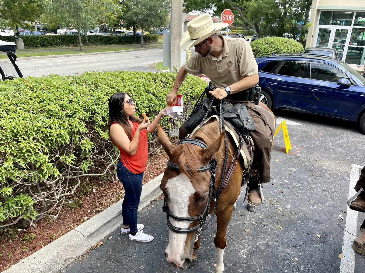 Miami-Dade Police on Twitter: "This morning we joined Vicky’s Bakery for their grand opening on ...