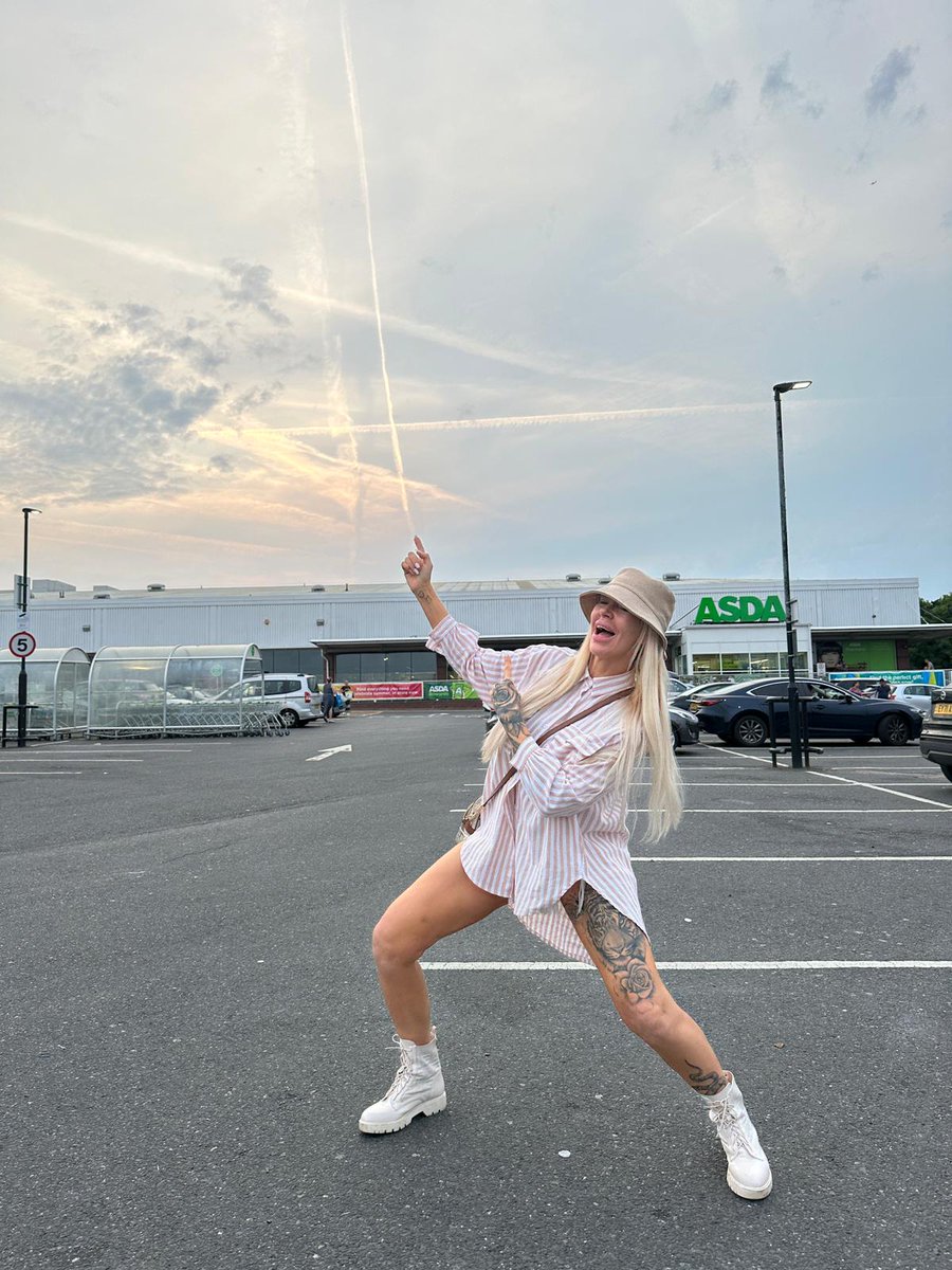 Tania Amazon ONLY FANS on Twitter: "Shooting for the stars"