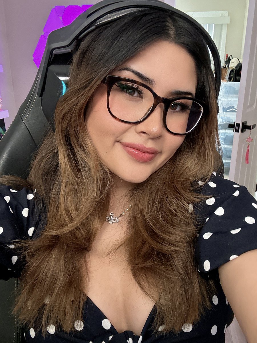 Jayden on Twitter: "polka dots 💙 http://twitch.tv/jayden"