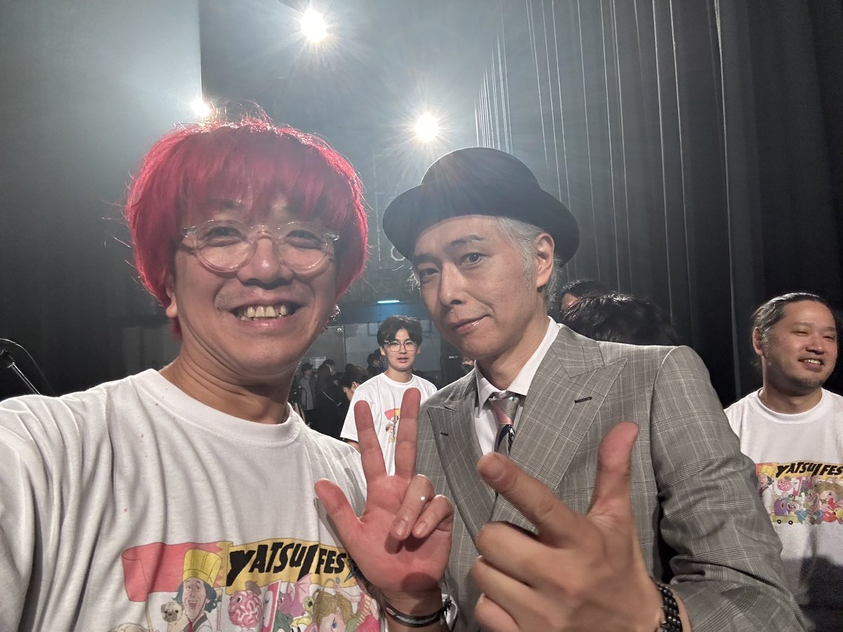 西崎ゴウシ On Twitter 昨日の歌合戦の思い出。 真剣に今年で歌合戦の卒業を願ってらっしゃったのに解放して貰えなかったミスター歌合戦の大槻ケンヂさん! 昨日もめちゃくちゃカッコ