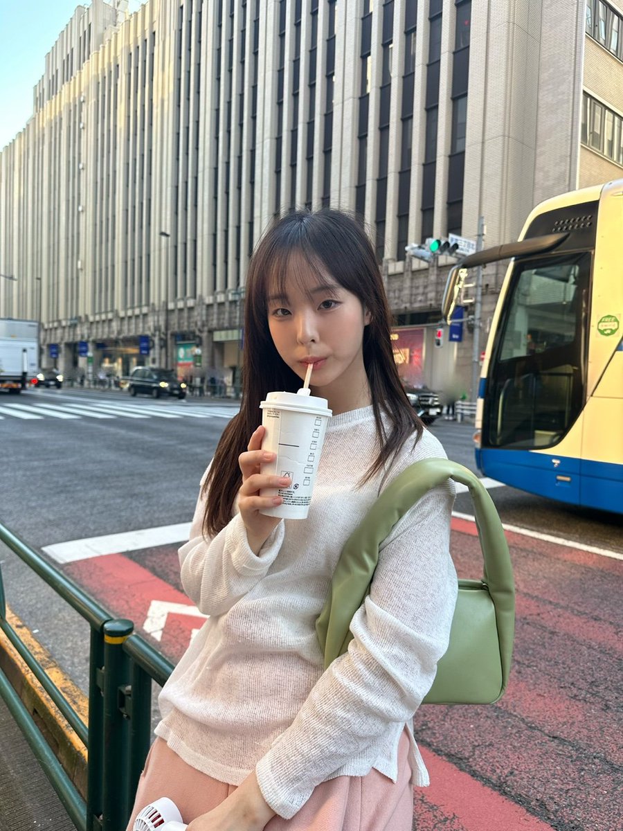 CLASS:y GLOBAL on Twitter: "RT @member_classy: [#선유] 💗🤍💚 #CLASSy #클라씨 #SEONYOU"