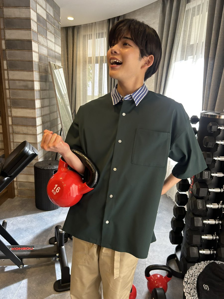 Tbs火ドラ『王様に捧ぐ薬指』【公式】 On Twitter / 最終話の放送まであと2日💪 東郷さんの筋トレ用品で陸くんも筋トレ🏋️ でも何かがおかしい⁉︎笑 最終話、絶対リアタイ