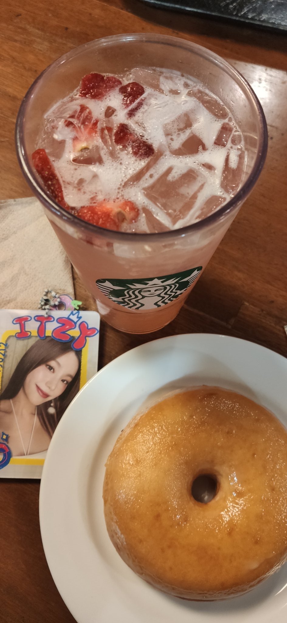 isho ≷ on Twitter: "got THE YEJI DRINK 💯 https://t.co/GoD0Ir9TpX" / Twitter