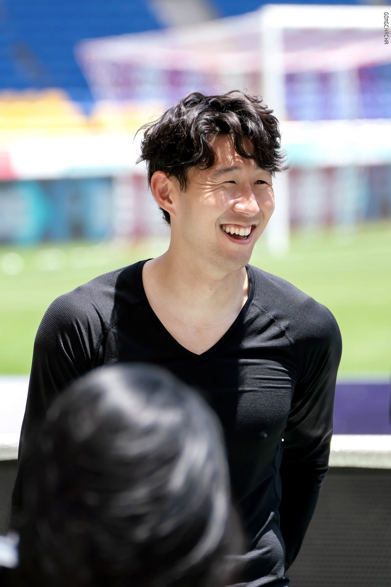 공차차 on Twitter: "230617 파워에이드 오픈트레이닝 shm 털이범 96즈의 맹공격에 환장하다 본인 살림살이 다 털려서(아님) 잔뜩 꼬질해졌는데(맞음) 그저 ...