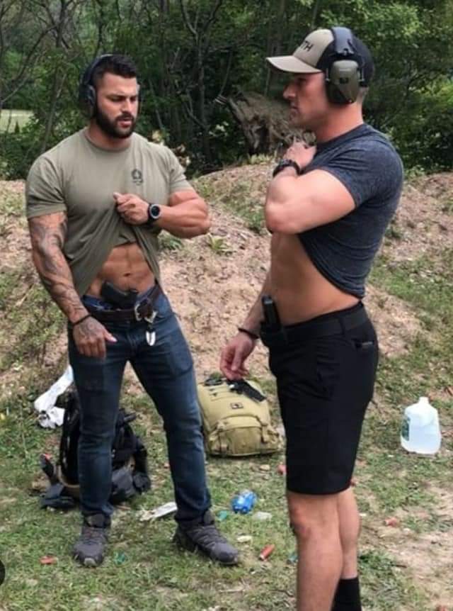 Cock, Cum and Hair Lover 🍆💧👄👅💦 on Twitter: "Show off those six packs..."