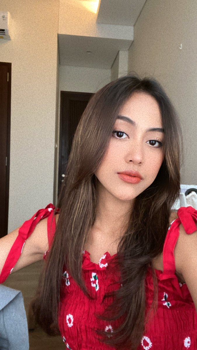 Sisca Saras on Twitter: "Thank you for vc 🌹"