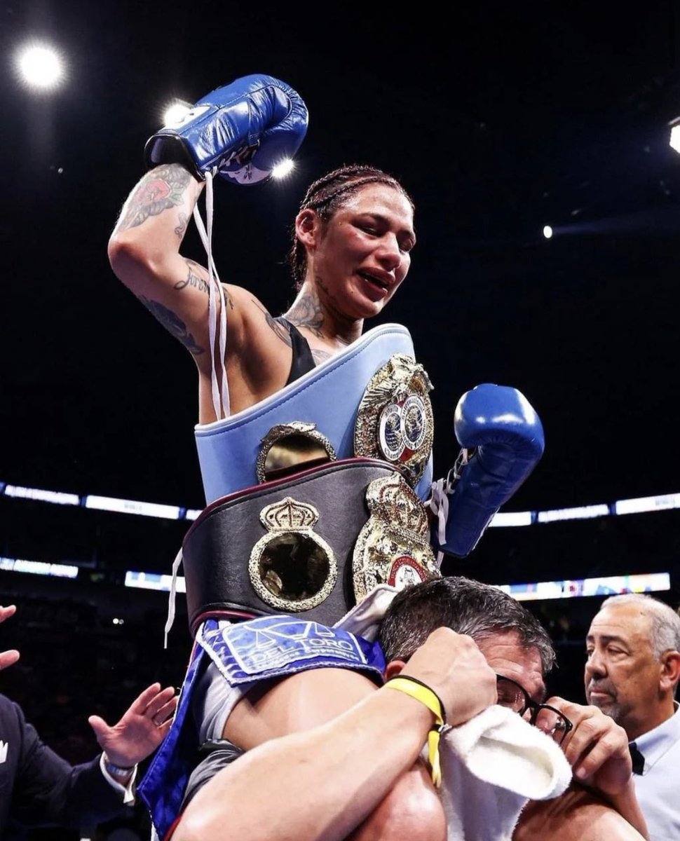 BoxingMeetsBeauty on Twitter: "With a knockdown in the 5th, Mexico’s Alejandra Guzman (13-2-2 ...