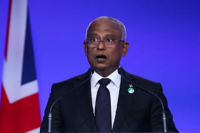 Hassan Kurusee On Twitter ހަމަ ސީދާ ކަލޭ އަންގައިގެން މިރޭ