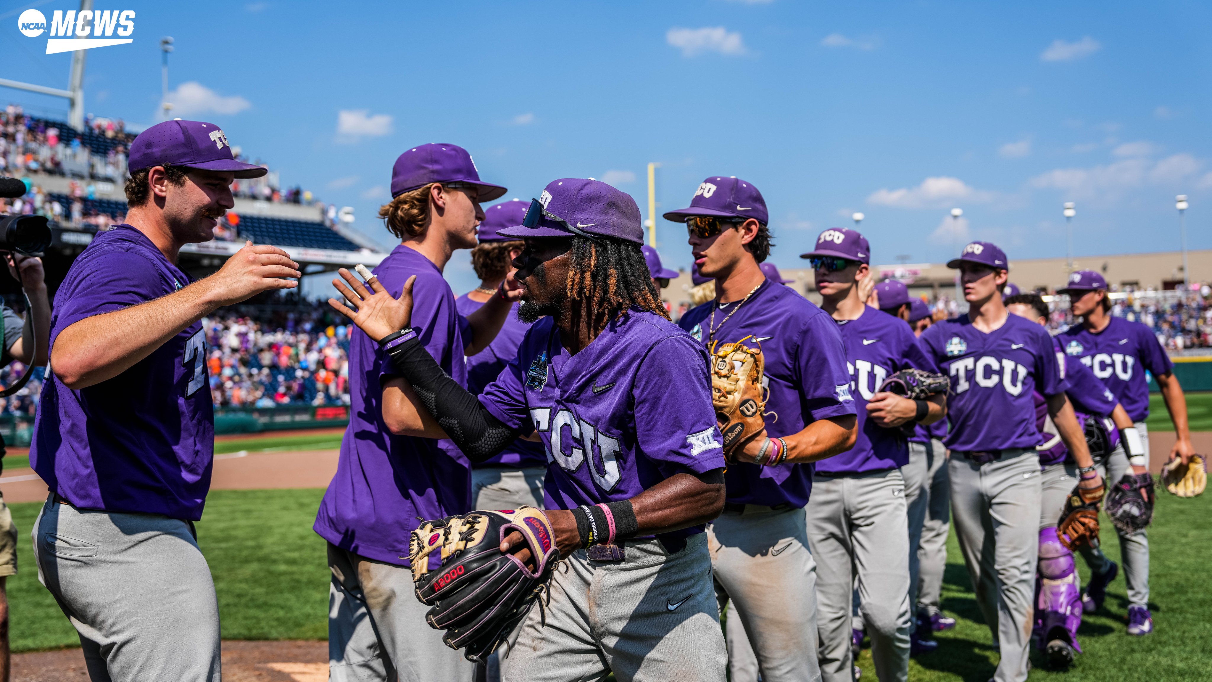TCU Athletics on Twitter: "𝗙𝗼𝗿𝘁 𝗪𝗼𝗿𝘁𝗵 𝗦𝘂𝗽𝗲𝗿 𝗥𝗲𝗴𝗶𝗼𝗻𝗮𝗹 🎟️ https://t.co/gvTziCKLkk #GoFrogs | @TCU ...