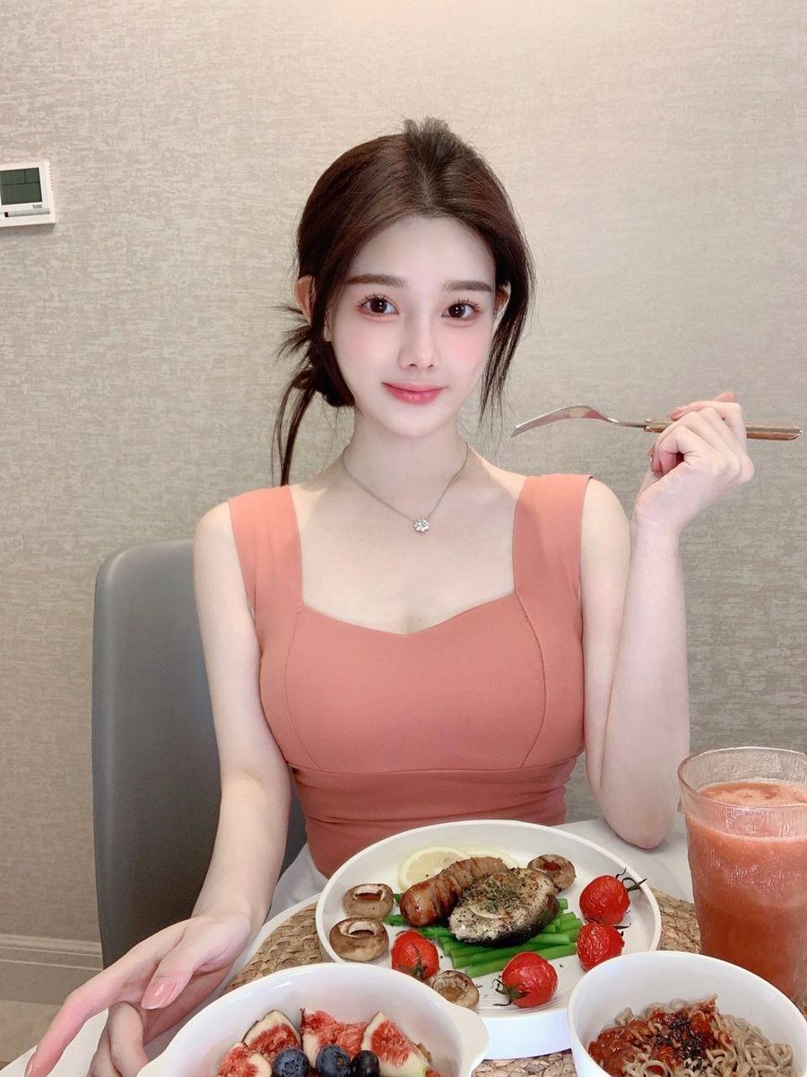 庄妍 on Twitter: "自己做的，有没有一起的，可以一起做做哟。 喜欢我的可以私信或电报 http://t.me/xa136520"