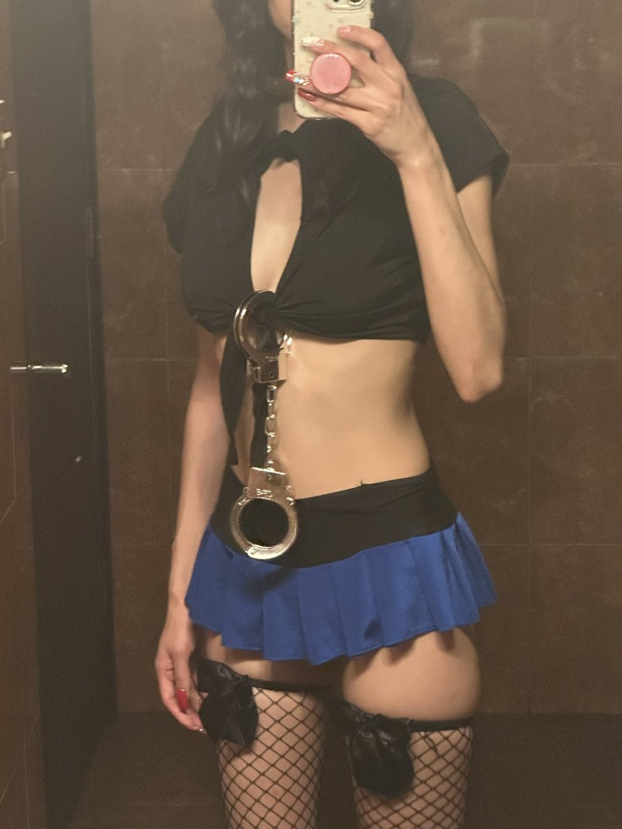 Sona Bella on Twitter: "Baby you wish you can be me FR stop acting like you not tryna be me FR # ...