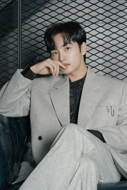 Bintang on Twitter: "Kim Minjae bulking naikkin berat badan 4kg biar ...