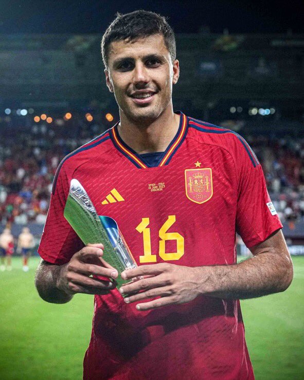 🎯#ChampionsOfEurope🏆🏆🏆 on Twitter: "RT @popetoh: potm นัดชิง ucl pots ของ ucl potm นัดเซมิ ...