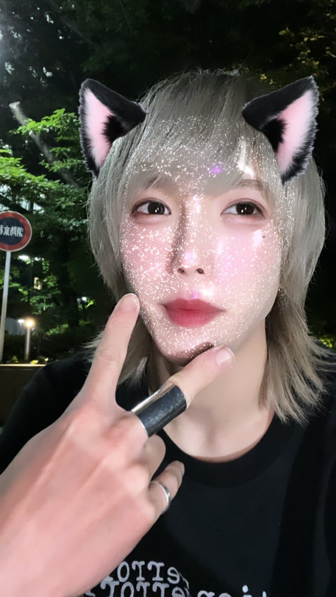 TAICHI【VELLE.J】 on Twitter: "・ 1部ありがとうございました🔥 前半フライヤー配りすぎて 滝汗ヤバかったよね？🥹 お立ち台からも落ちるわ 水こぼすわで1人で暴れすぎ ...