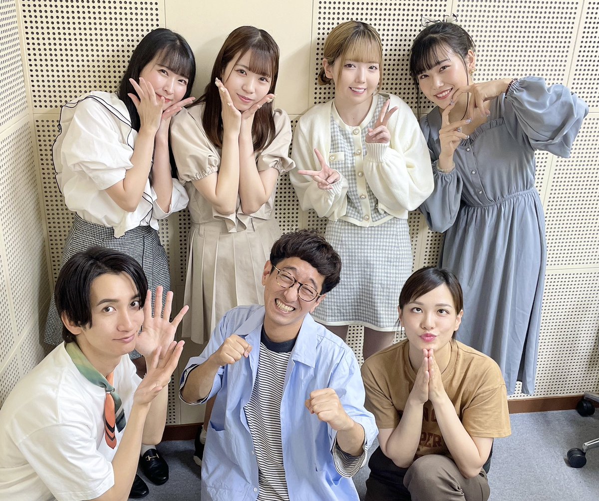 ボンざわーるど🐙吉本新喜劇🐙 On Twitter 良いお天気でradio日和! Kbsナリふりラジオ収録。 昨日思いついた新コーナー『アイドルいろはカルタ』が面白企画になりました🤣 Mc