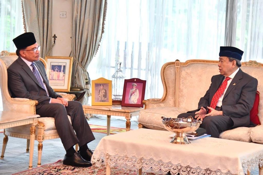 BERNAMA TV 🇲🇾 on Twitter: "Kenyataan Media PM @anwaribrahim menghadap dan menyembah maklum ...