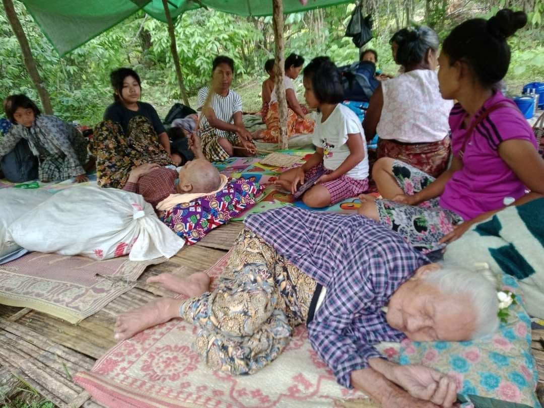 Khit Thit Media On Twitter ကျောက်ကြီးမြို့နယ်ရှိ ကျေးရွာများကို စစ်တပ