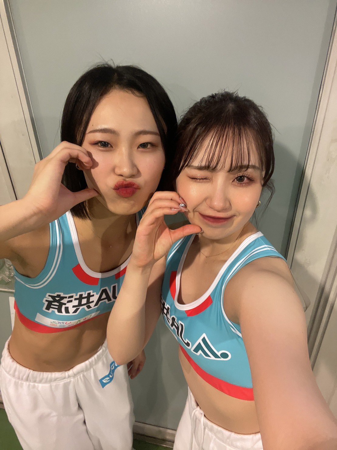 FLEX CHEER on Twitter: "みなさんこんばんは！MISAKIです！ 今日は同じFLYGIRLSメンバーのRINKAとの写真です📸💕 とても頑張り屋さんでいつも明るい ...