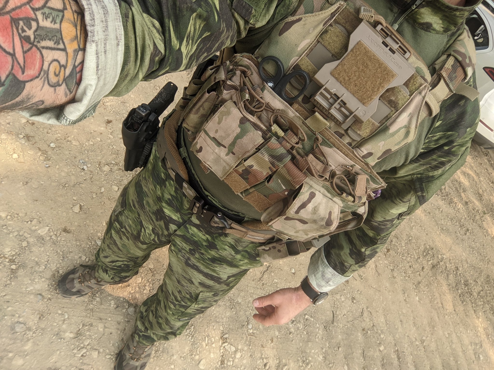 Multicam Tropic Wallpaper