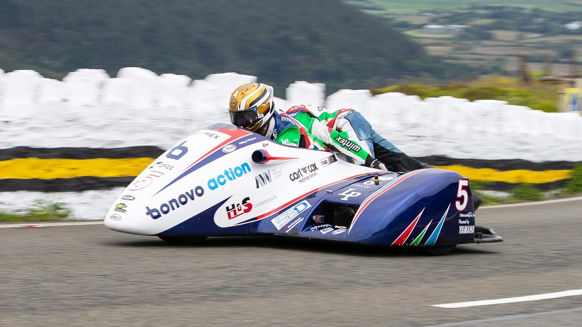 Isle of Man TT Races on Twitter: "Awesome speeds for the sidecars on the climb up the Mountain # ...
