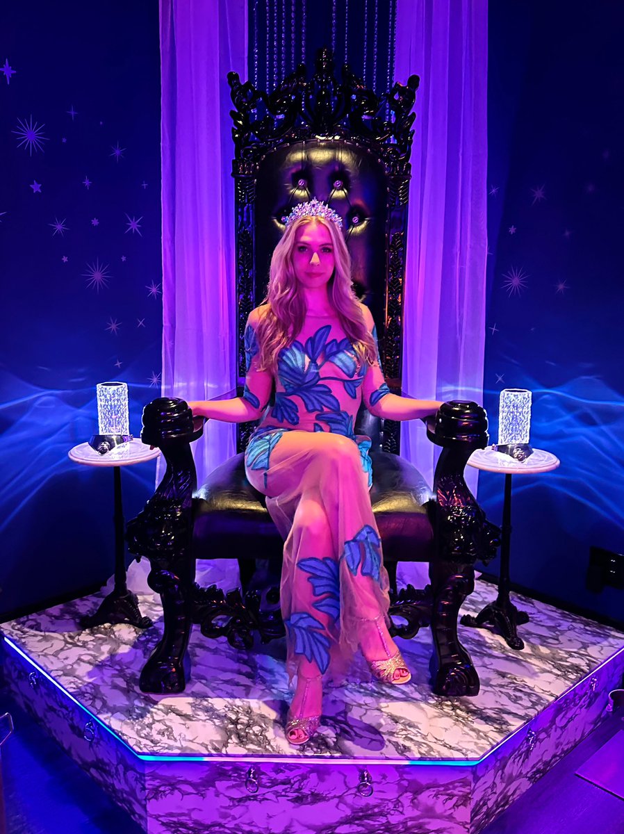 Lane Kwederis: SEX JOB ️‍🔥 A Comedy Show on Twitter: "Upon the throne of @WickedEden I sit.👑🔮 ...