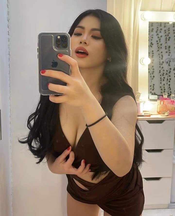 blowsy_sexy on Twitter: "Hello every new bie here Selling contents,channels,vcs and bookings ...