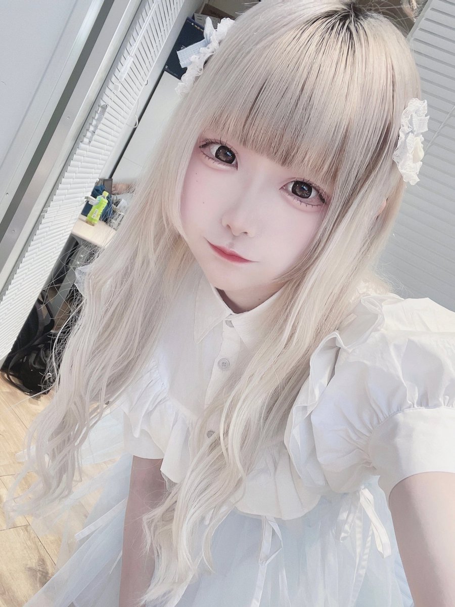 【画像あり】この新人AV女優、ラーメンやつけ麺の写真ばっかTwitterに載せてるな [808139444]