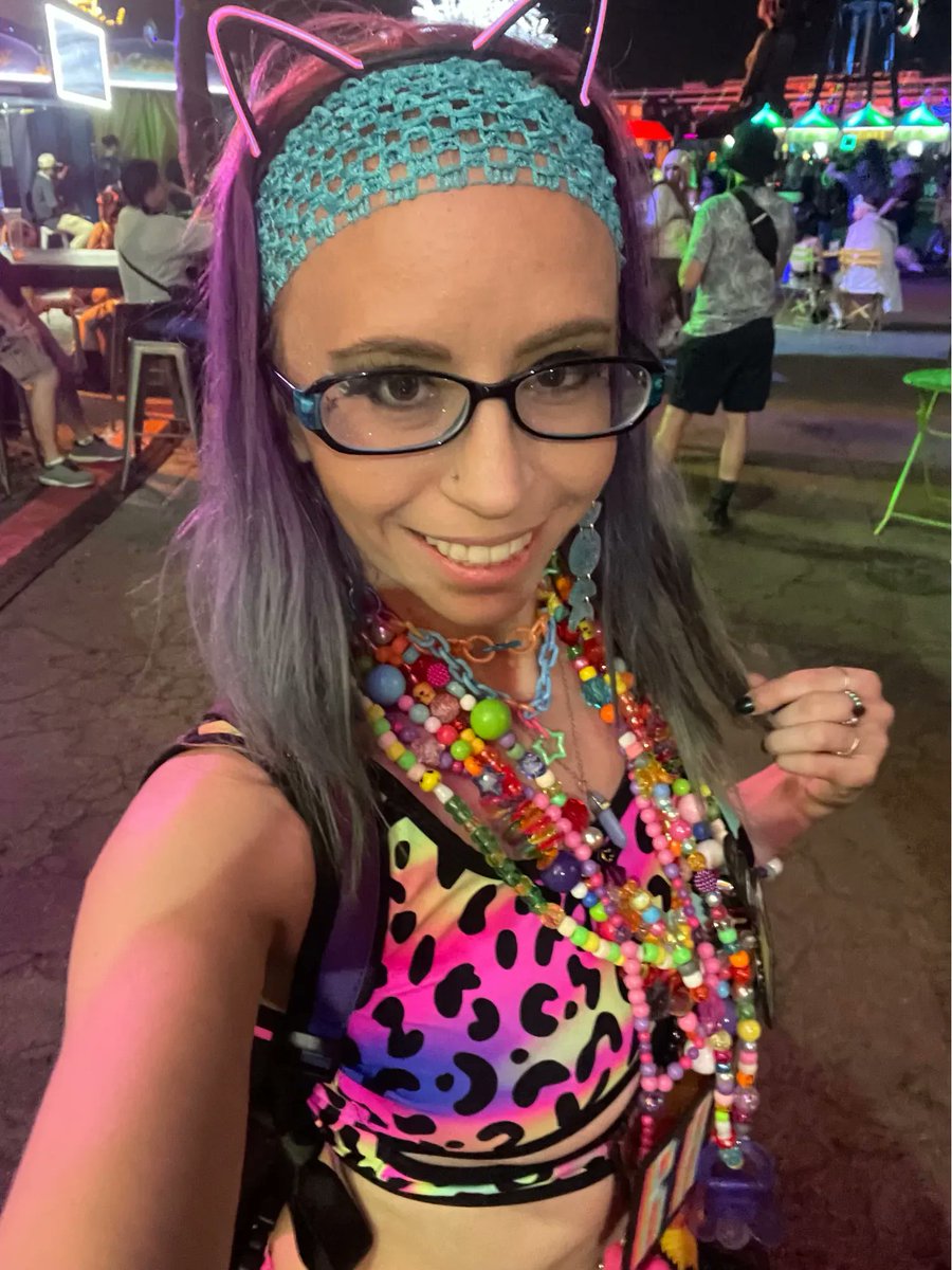 Norah Nova 🦋 on Twitter: "Time to suggest me for the @YNOT_Cam awards! https://awards.ynotcam ...