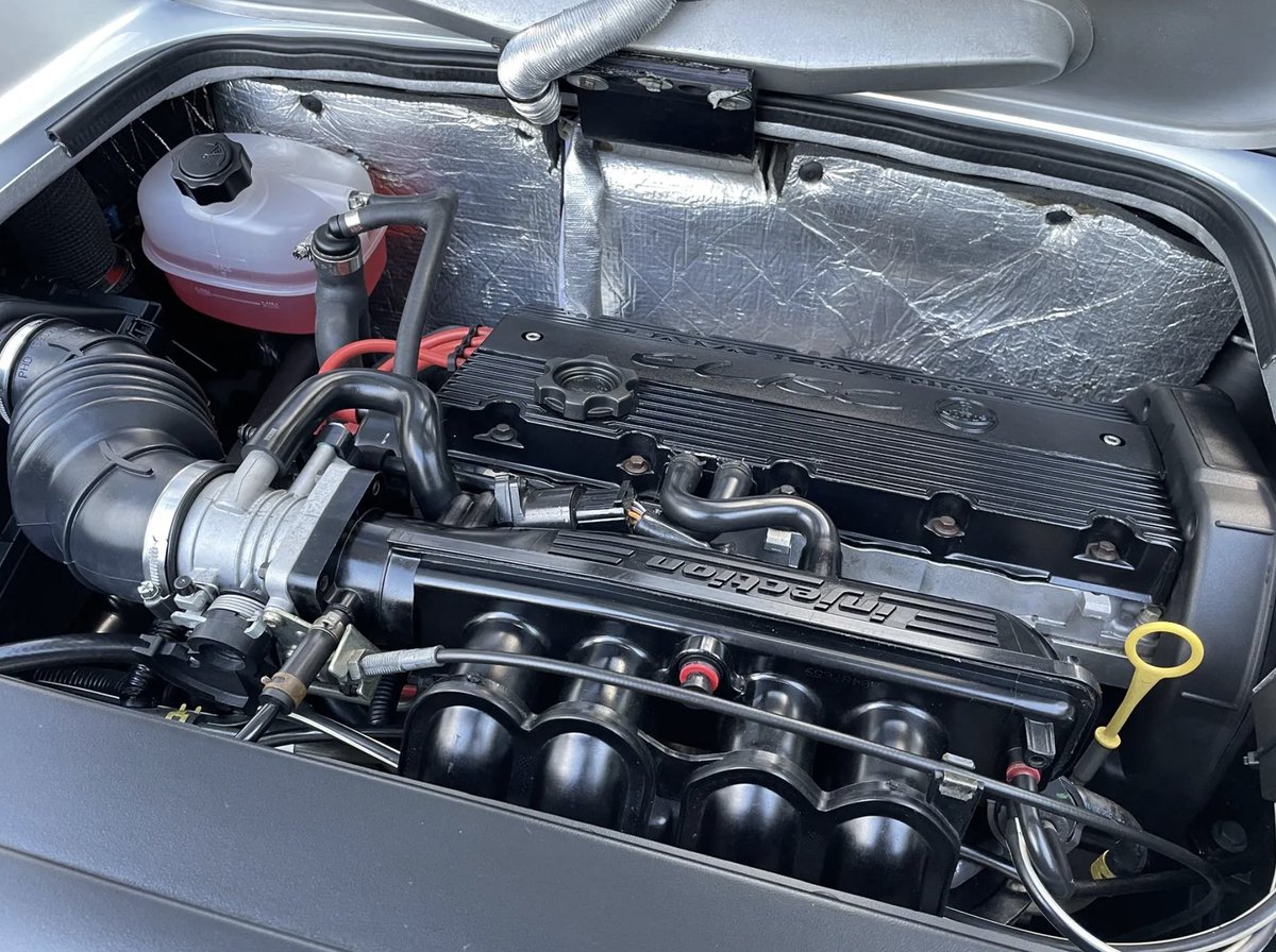 PistonHeads on Twitter: "Come for the Elise Series 1, stay for the Viking Blue leather seats 👀 ...