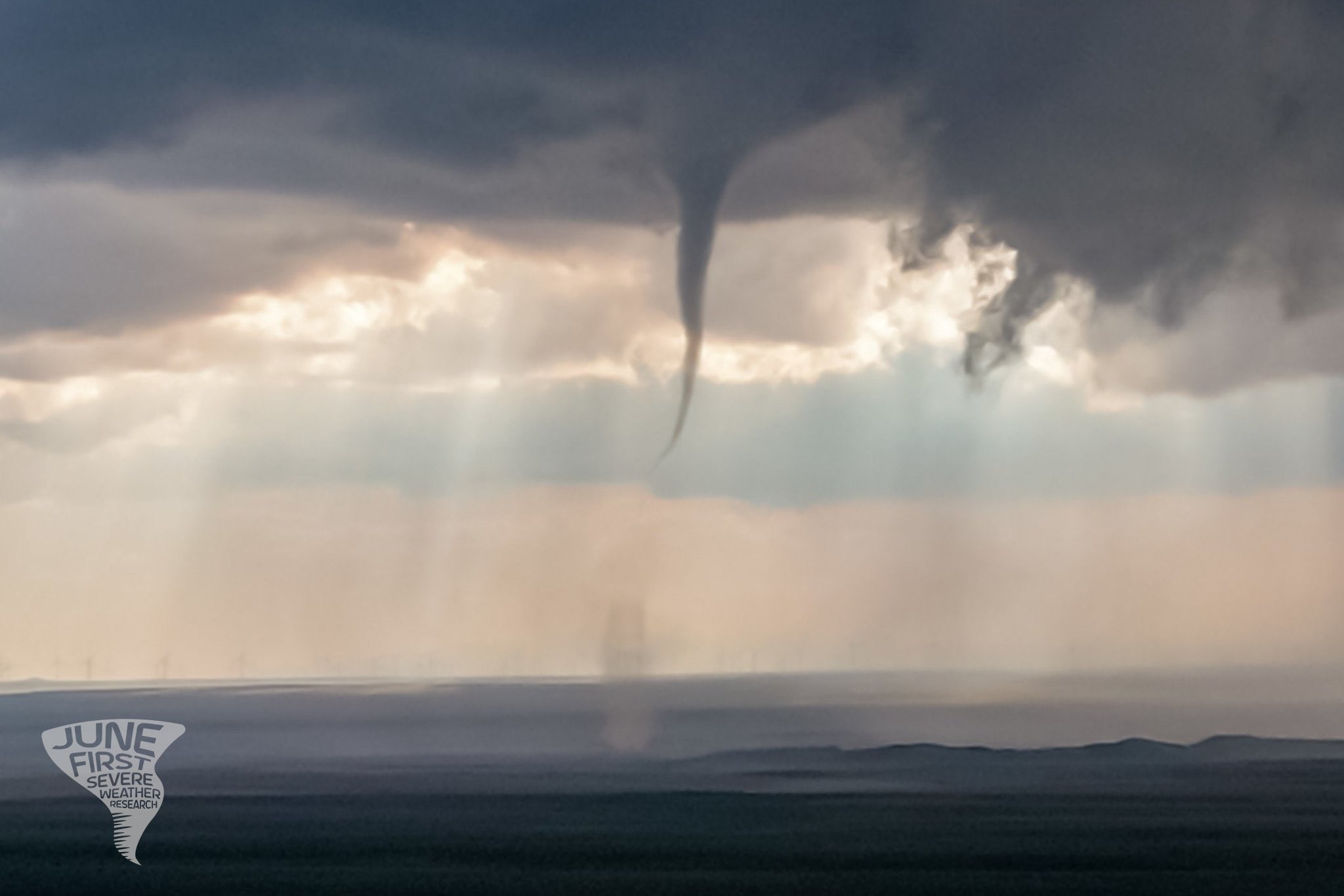 Ethan Moriarty on Twitter: "@marcusreynold19 @EdgarONealWX @ReedTimmerAccu @StrmchsrHunterF The ...