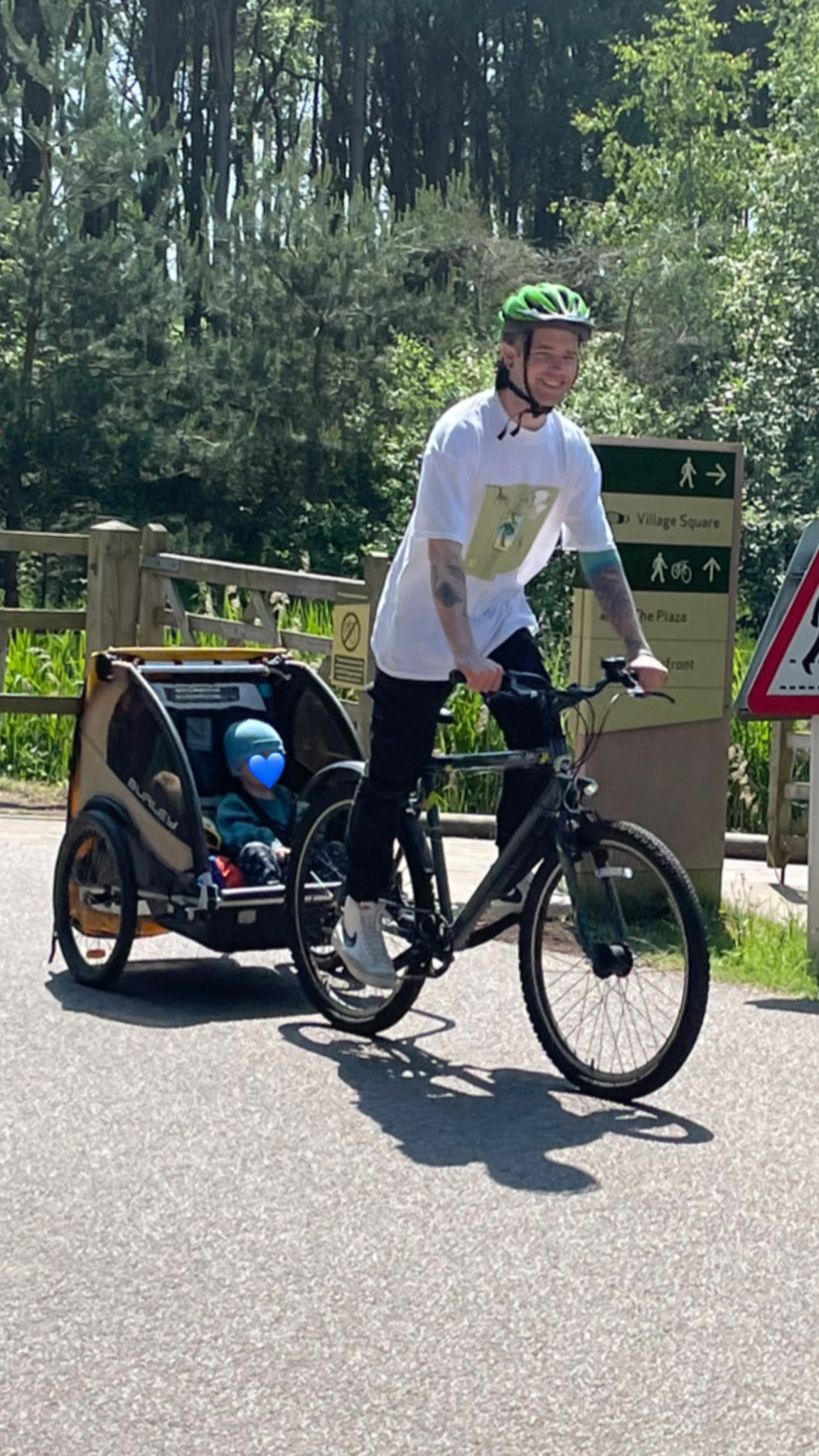 ᴅᴀɴᴛᴅᴍ💎 on Twitter: "full dad mode this week away with the fam 🏻 https://t.co/pcy4dY2IbL" / Twitter