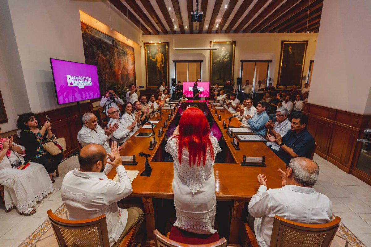 Layda Sansores On Twitter Qué Alegría Entregar El Premio Estatal De