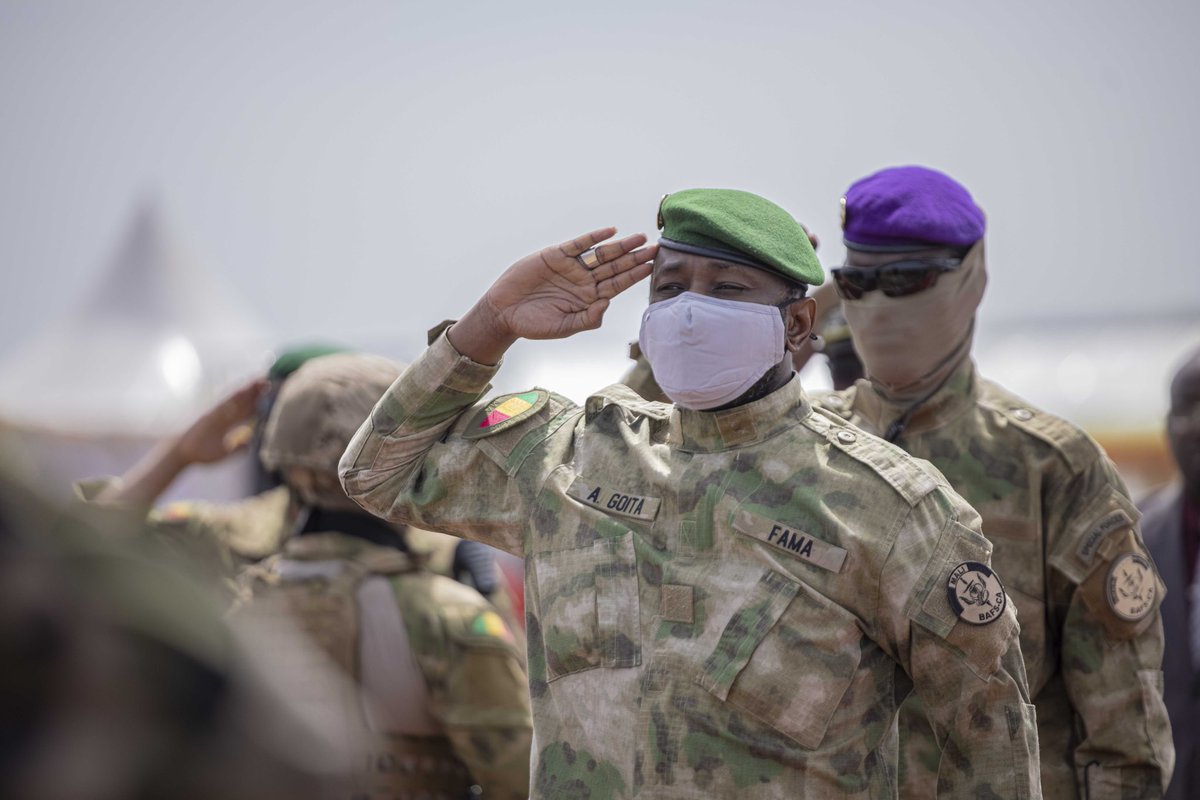 Presidence Mali on Twitter: "Le Président de la Transition, SE le Colonel @GoitaAssimi, Chef de ...