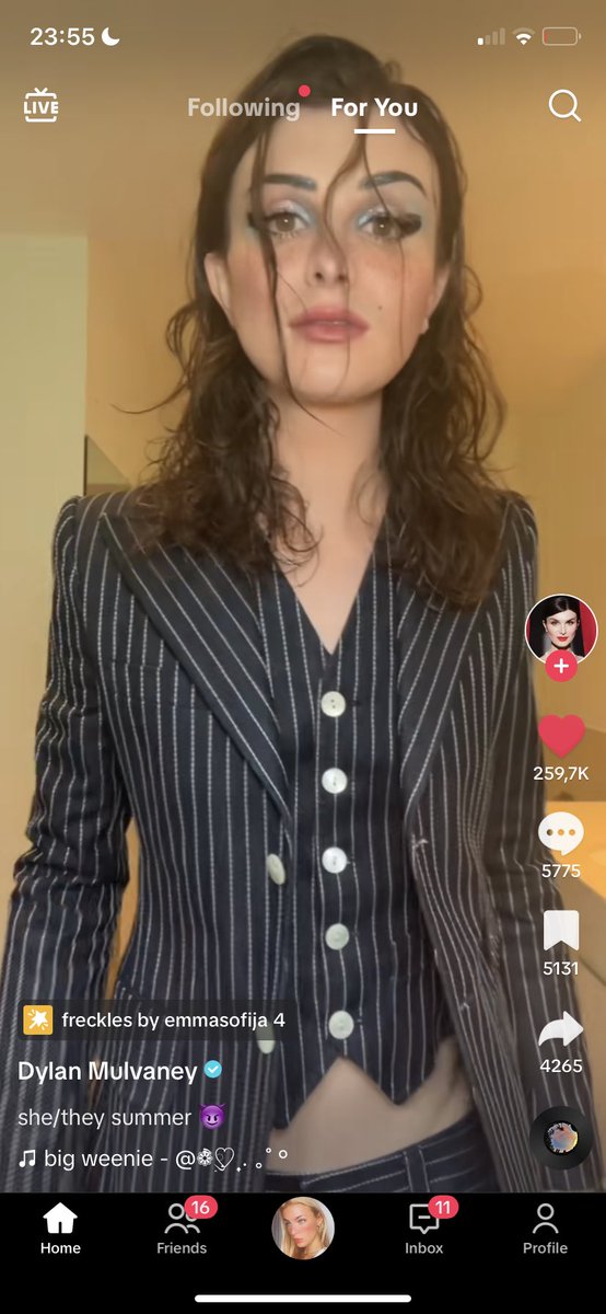 jalexa 🪐 | ceo of bellatrixtwt on Twitter: "i looked, i read the @ and i had to double check cuz ...