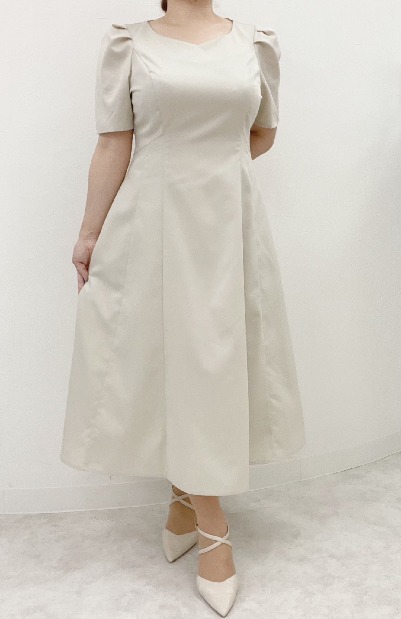Overeレビュー|胸が大きな女性のブランド On Twitter 👗カッティングフレアワンピース:エクリュ 📣推しコメント 昨年大好評