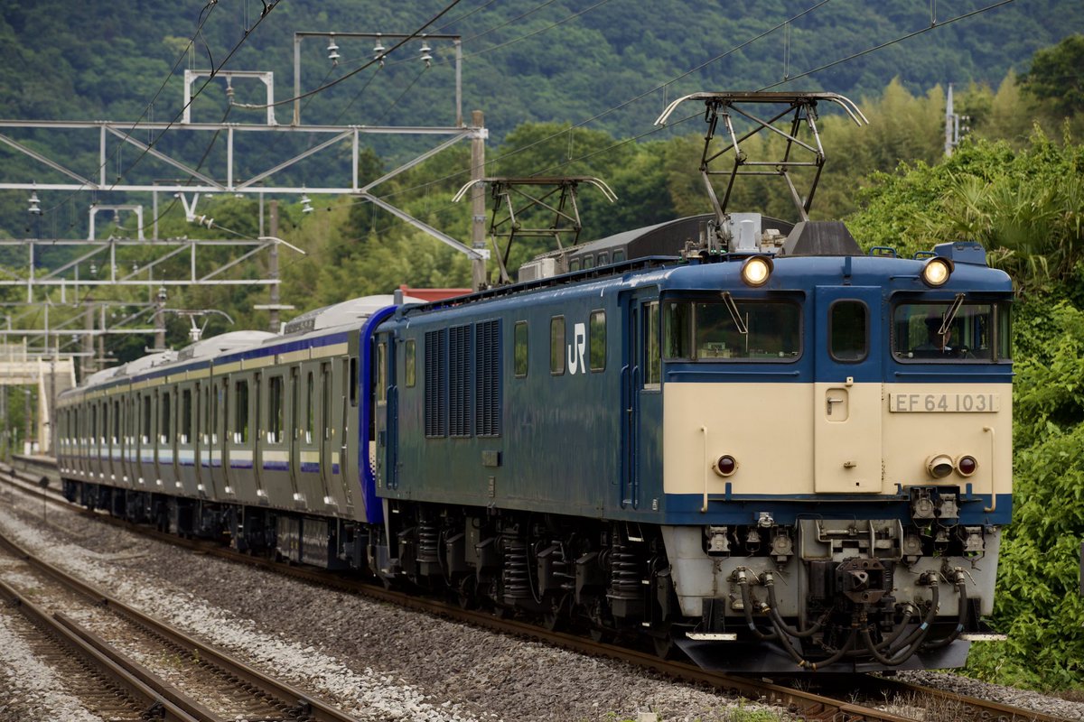鉄道写真総合技術研究所 on Twitter: "配9728レ E235系クラ新津配給 EF64 1031 +E235系 J-24編成 4両"